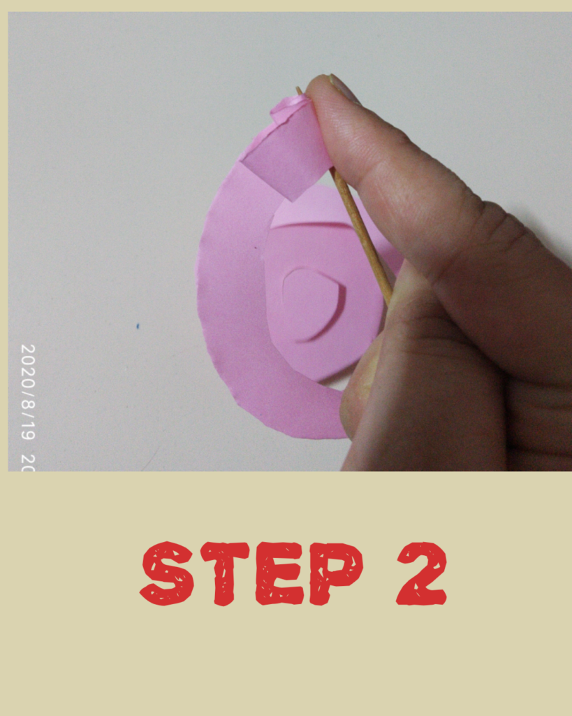 How to make Rolled Paper Roses - DIY Rolled Paper Flowers - SchoolMyKids