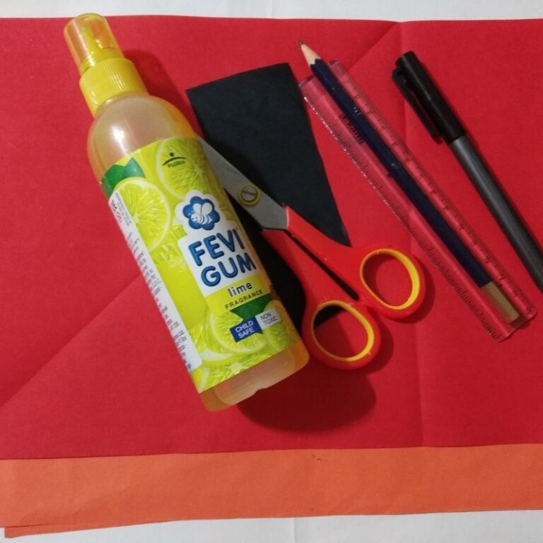 How to Make Angry Bird With Paper - Origami Crafts - SchoolMyKids