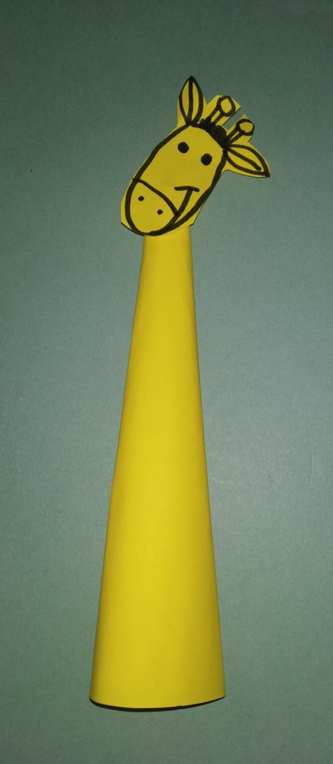 DIY Easy Paper Giraffe | SchoolMyKids