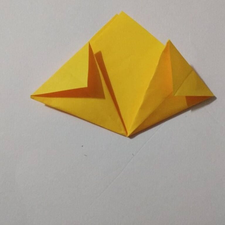 Easy to make DIY Paper Flowers | SchoolMyKids