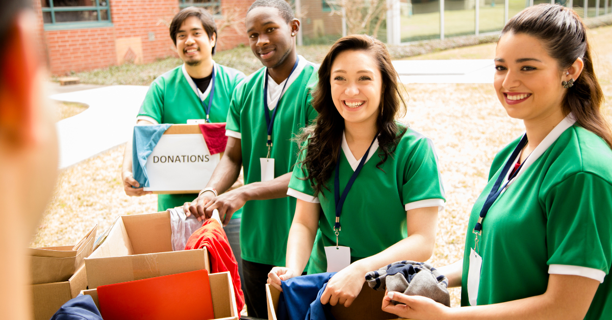 The Importance of Community Service for College Admissions - SchoolMyKids